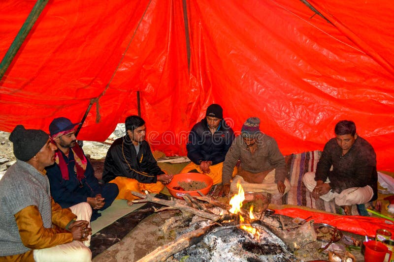 Priest Performing Havan before Kedarnath Reconstruction Work. Editorial ...