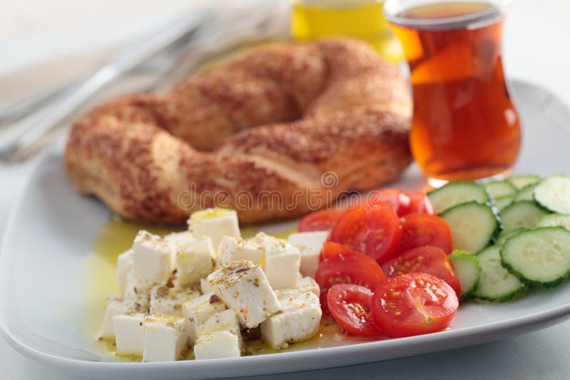 Prima colazione turca immagine stock. Immagine di orientale - 103681757