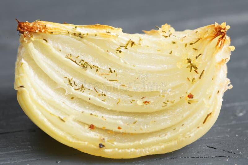 Cebolla cocida al horno imagen de archivo. Imagen de cocinado - 6829143