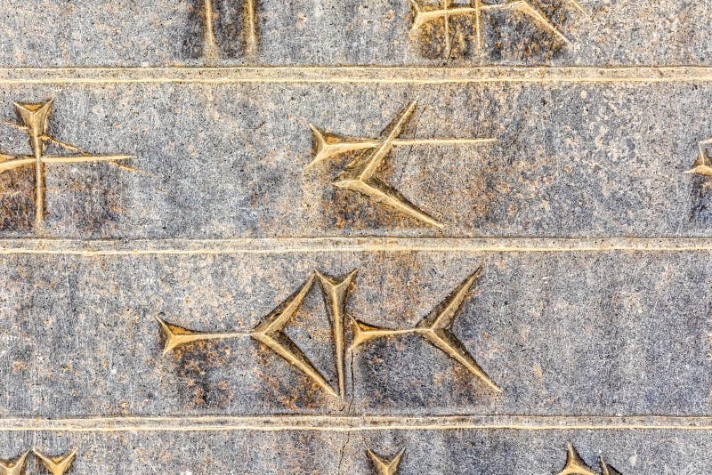 Letras Cuneiformes Persepolis Foto de archivo - Imagen de tallado ...