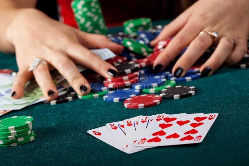 Primer Plano De Un Royal Flush Foto de archivo - Imagen de mano ...