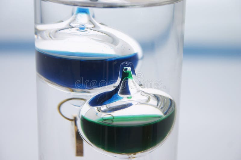 Primer De Un Termómetro De Galileo Foto de archivo - Imagen de ...