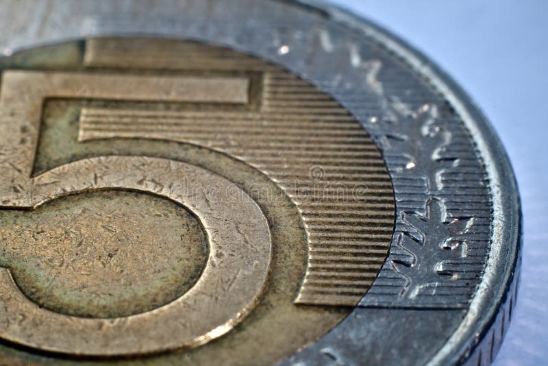 Primer de una moneda foto de archivo. Imagen de anverso - 14419254