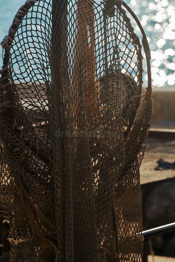 Primer De Una Red De Pesca Instalada En Un Barco De Pesca Foto de ...