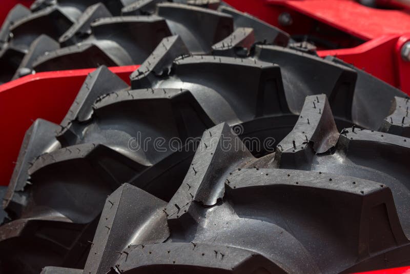 Primer Del Tractor De Granja De La Rueda De La Pisada Imagen de archivo ...