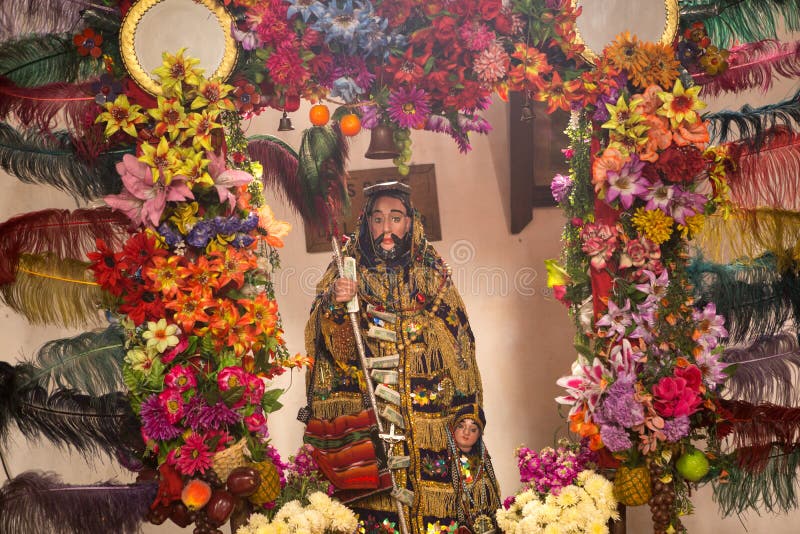 Primer Maya Del Altar En Guatemala Imagen de archivo - Imagen de ...