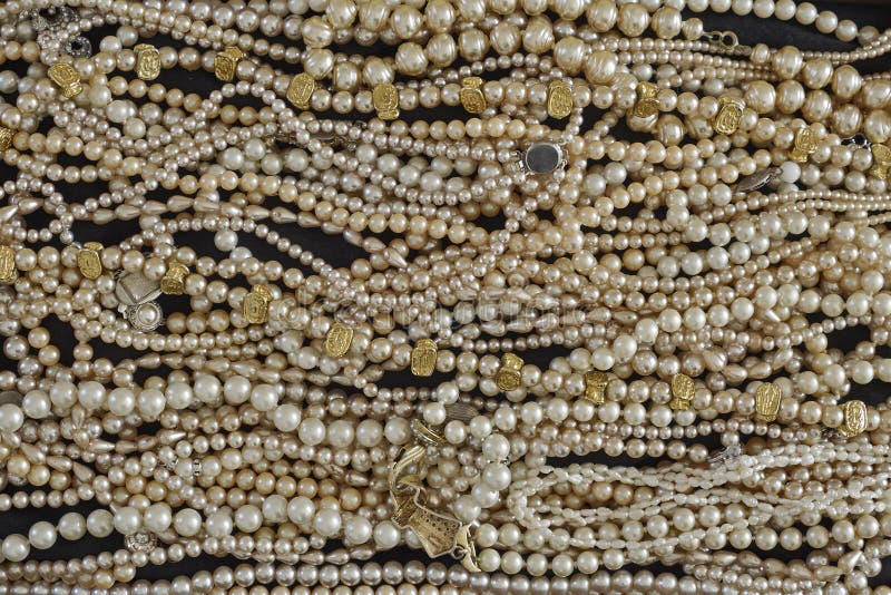 Perlas preciosas imagen de archivo. Imagen de germen - 11530855