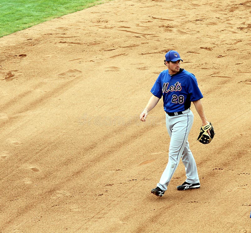 Primera Base De Un Estadio De Béisbol Foto editorial - Imagen de ...