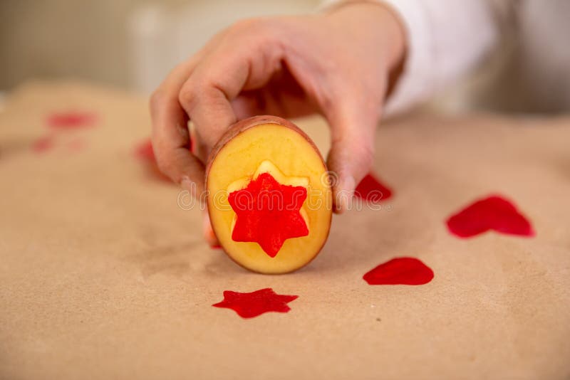 Print Potato Stamps. Handmade Gift Wrapping with an Exclusive Print ...