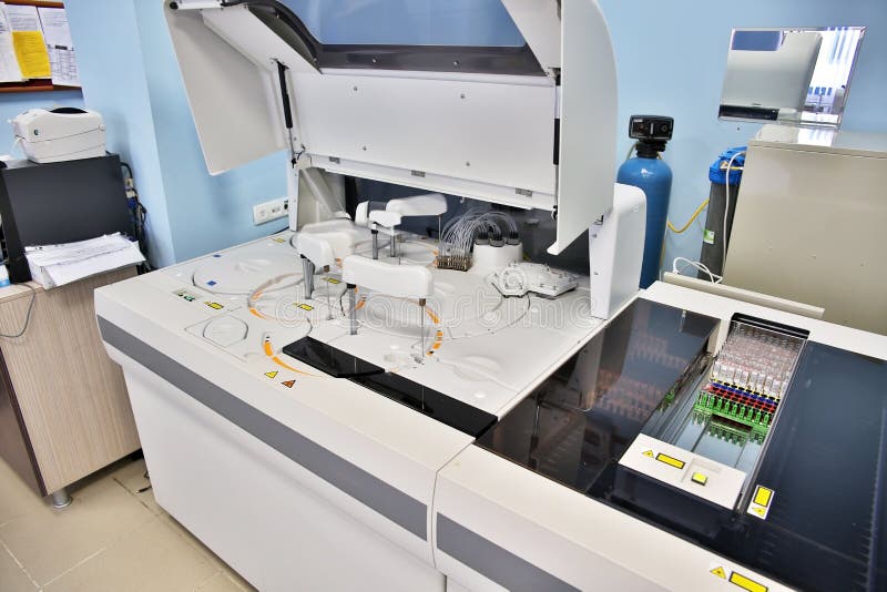 Machine Robotical Moderne De Prise De Sang Image stock - Image du ...