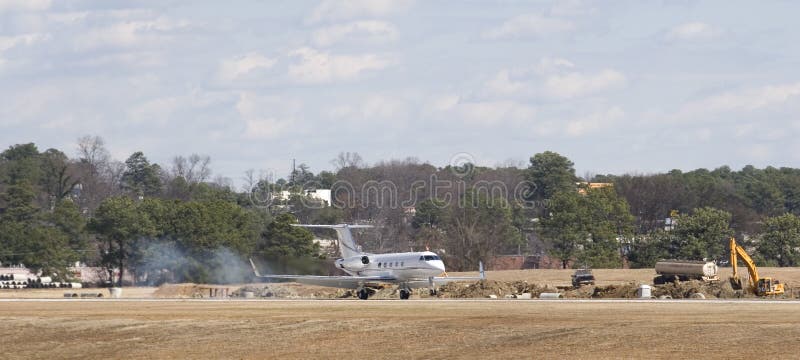 Private Jet Landing stock photo. Image of twin, wing, descend - 4860386