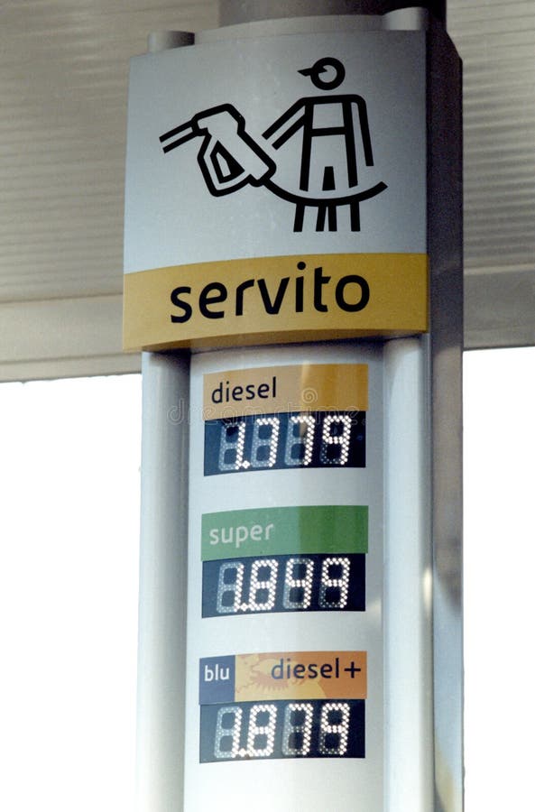 Station service d'ENI Agip image stock éditorial. Image du rome - 28621039