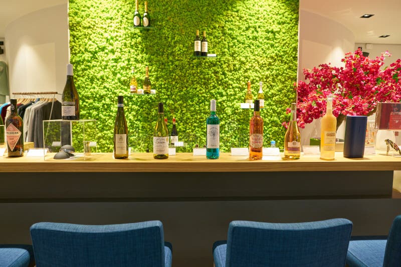 Pro-Idee editorial stock image. Image of color, wine - 141423824