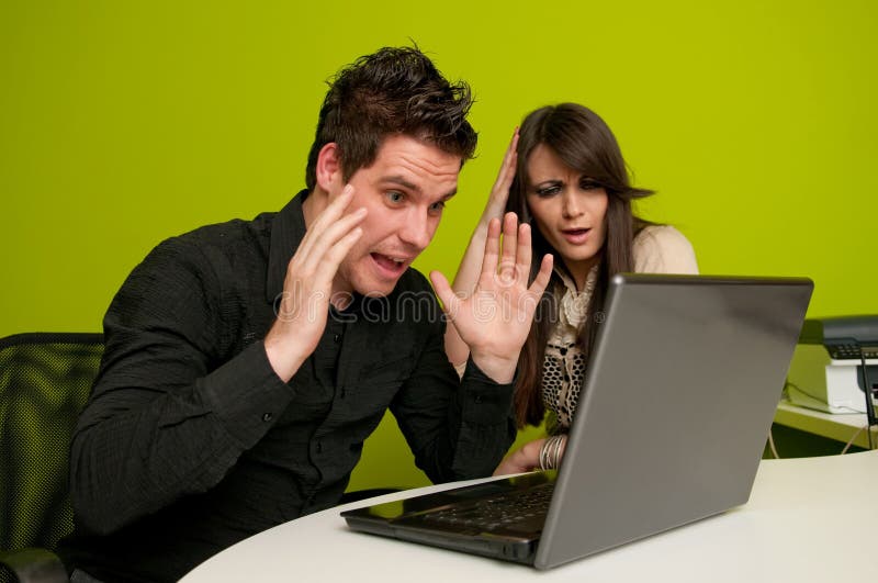 Probleme auf Computer stockfoto. Bild von frau, zuhause - 14224842