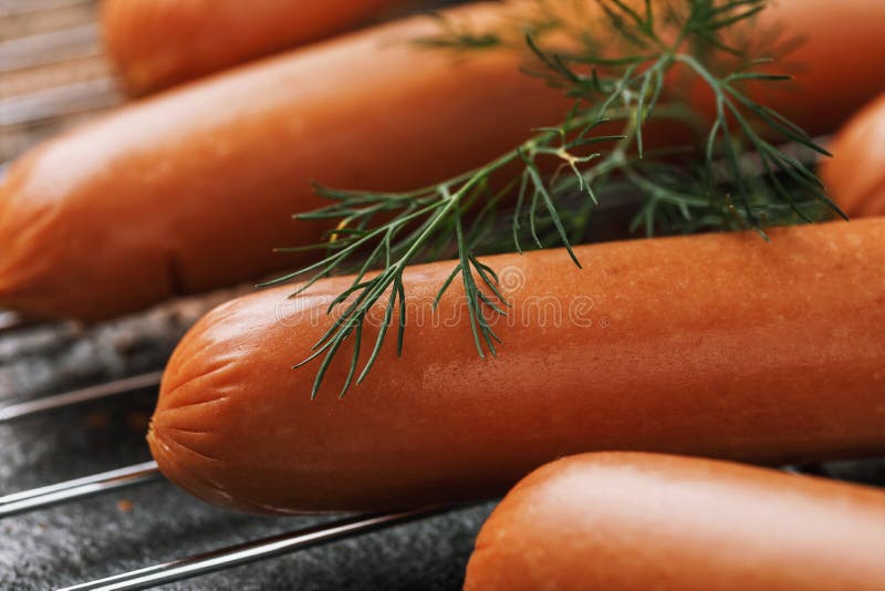 Proces Om Worsten in De Oven Te Maken Stock Afbeelding - Image of groen ...