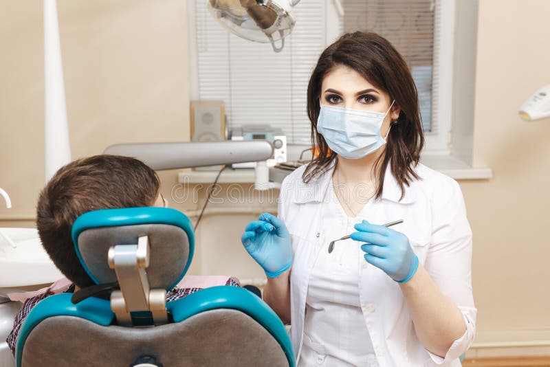 Proceso de la odontolog foto de archivo. Imagen de enfermera - 154607278