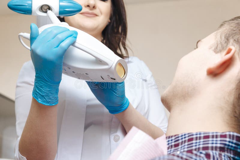 Proceso de la odontolog foto de archivo. Imagen de cara - 154610244