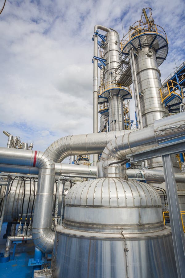 Process Area of Refinery Plant Stock Photo - Image of structure ...