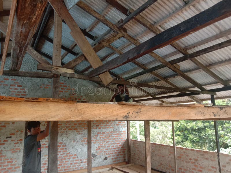 The Process of Building a Swallow& X27;s Nest4 Stock Image - Image of ...