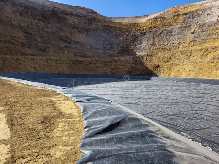 Process of Constructing Water Pools with Geosynthetic Materials at the ...