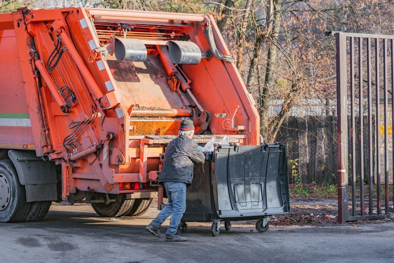 Process of garbage loading editorial photography. Image of collection ...