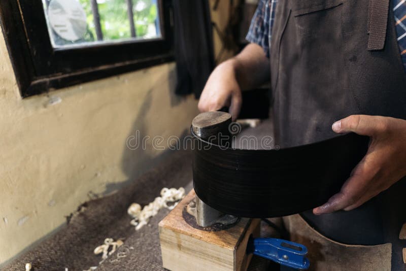 Luthier Working in His Workshop Stock Image - Image of handmade, skill ...