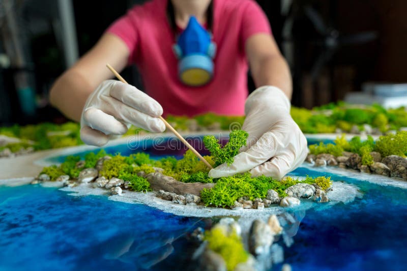 The Process of Making the Art Decor of Epoxy Resin, Natural Stones and ...