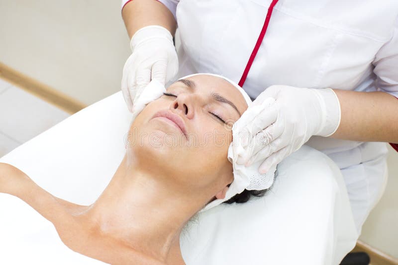 Process of Massage and Facials Stock Image - Image of hands, beautiful ...