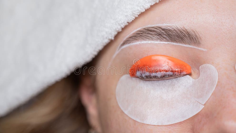 The Process of Professional Lamination and Dyeing of Eyelashes and ...