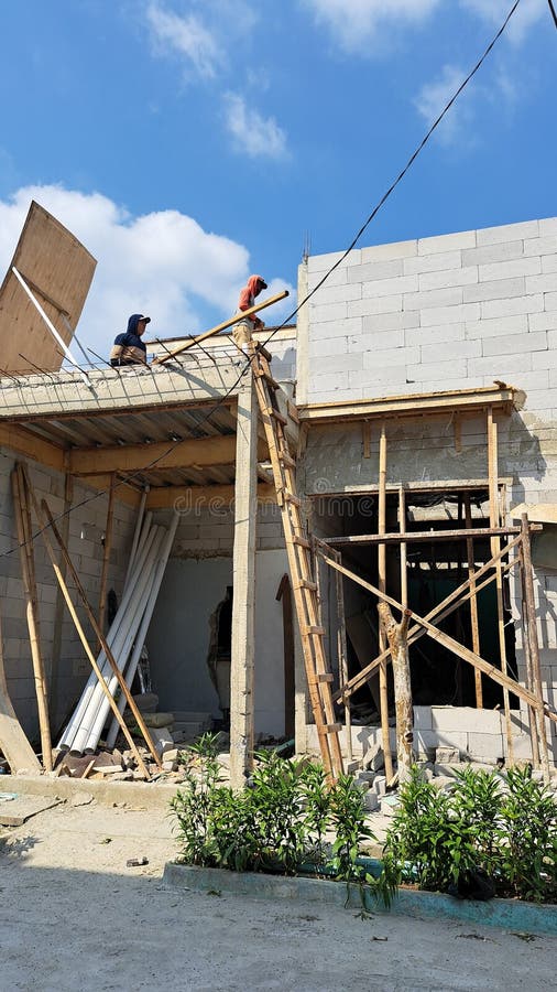 The Process of Renovating a Simple House, Gradually To Become a Decent ...