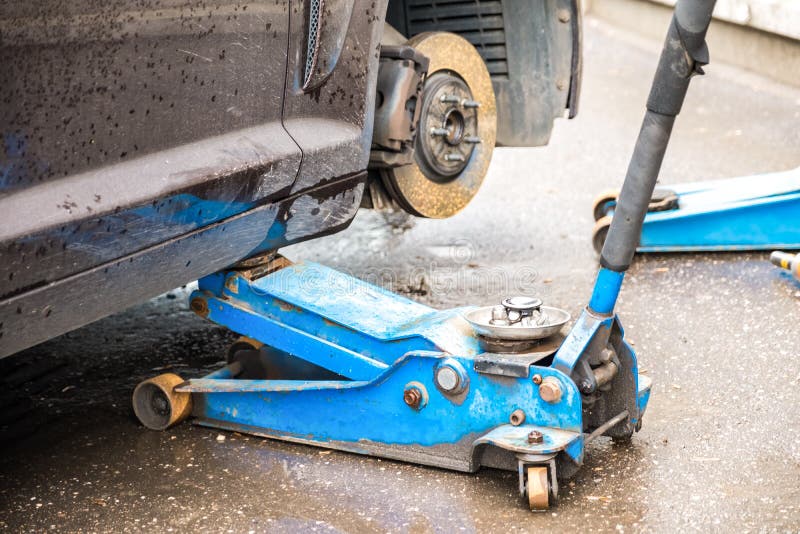 Leveling Jacks Stock Photos - Free & Royalty-Free Stock Photos from ...