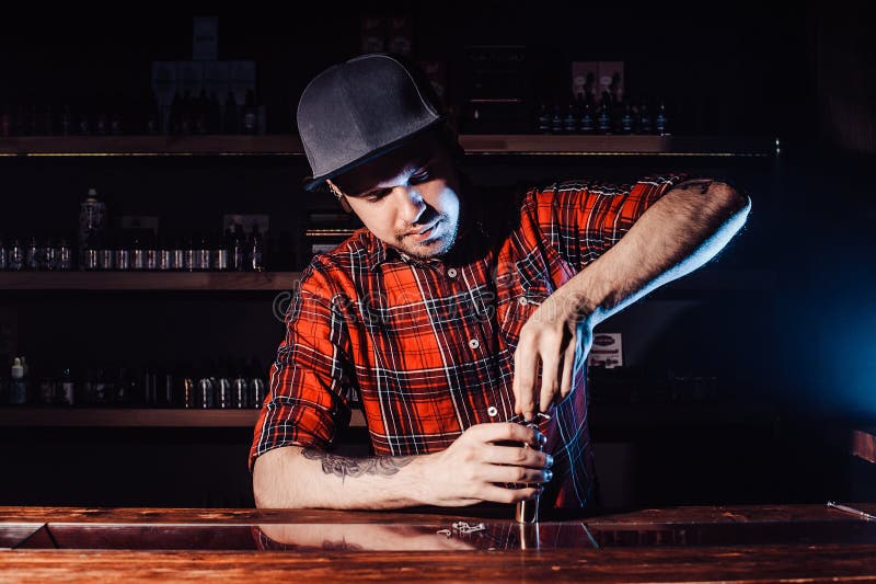 The Process of Servicing the Mechanical Vape Device. Master Replace ...