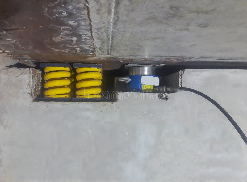 Process To Lifting Room from Floor and Isolate Room and Floor with ...