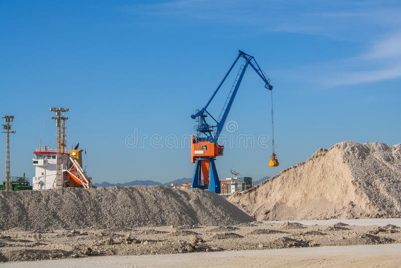 Processing Clay in the Port Stock Photo - Image of spain, cultivator ... Processing Clay in the Port Stock Photo - Image of spain, cultivator ...
