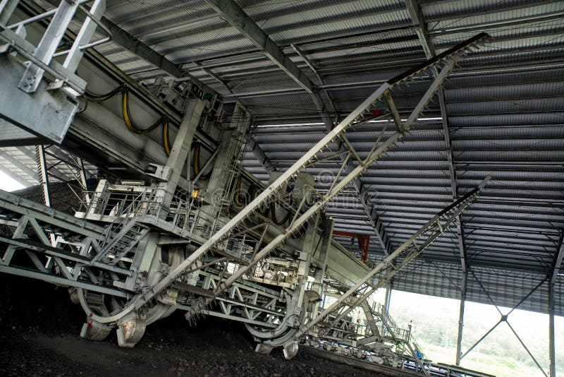 Processing in Coal Mine stock image. Image of energy - 86098367