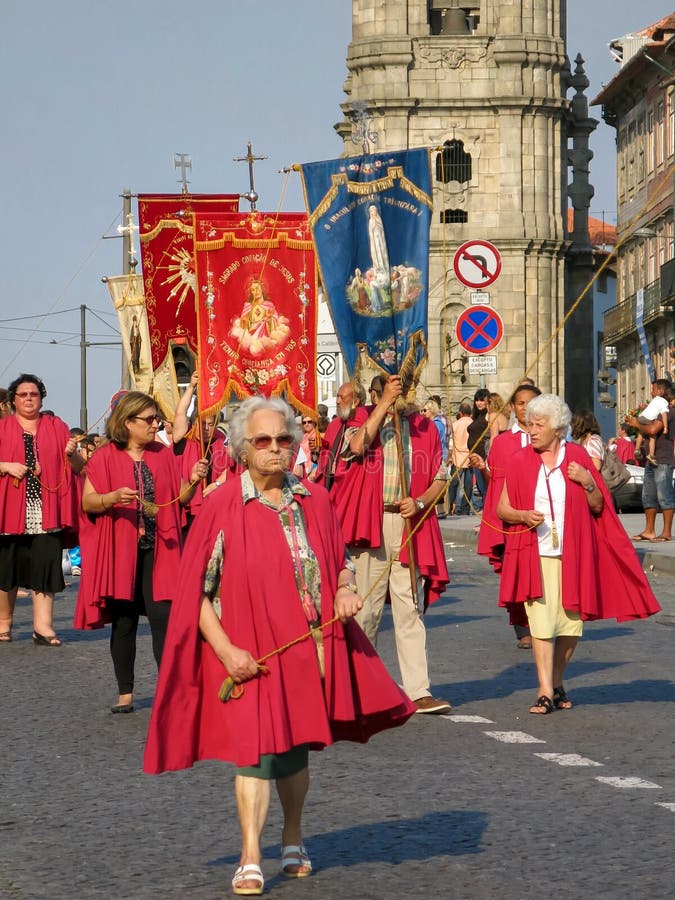 Procession in Porto editorial stock photo. Image of people - 33857063