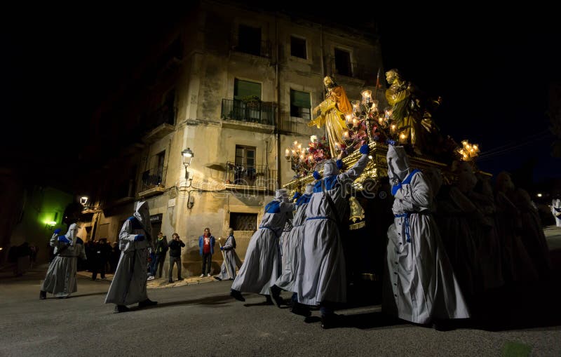 Processione Di Pasqua a Tarragona, Spagna Immagine Editoriale ...