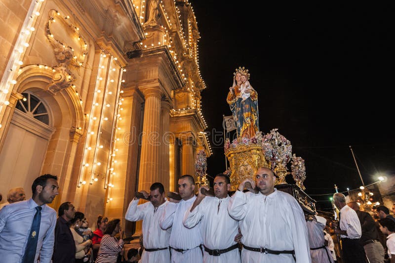 Processione Di Santa Marija Assunta in Gudja, Malta. Fotografia Stock ...