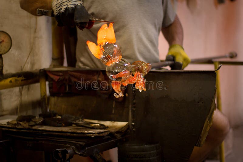 Processus De Fabrication De Fabrications Du Verre Image stock - Image ...