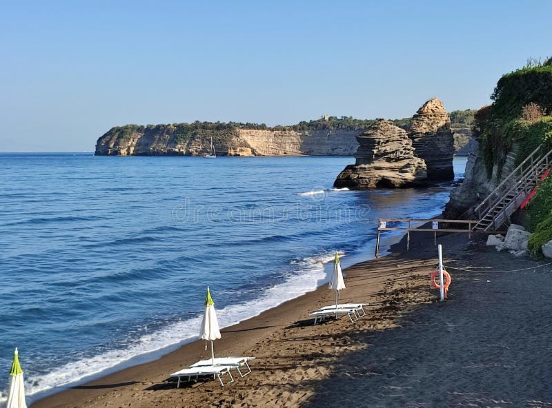 Procida - Faraglioni Dalla Spiaggia Di Ciraccio Stock Image - Image of ...