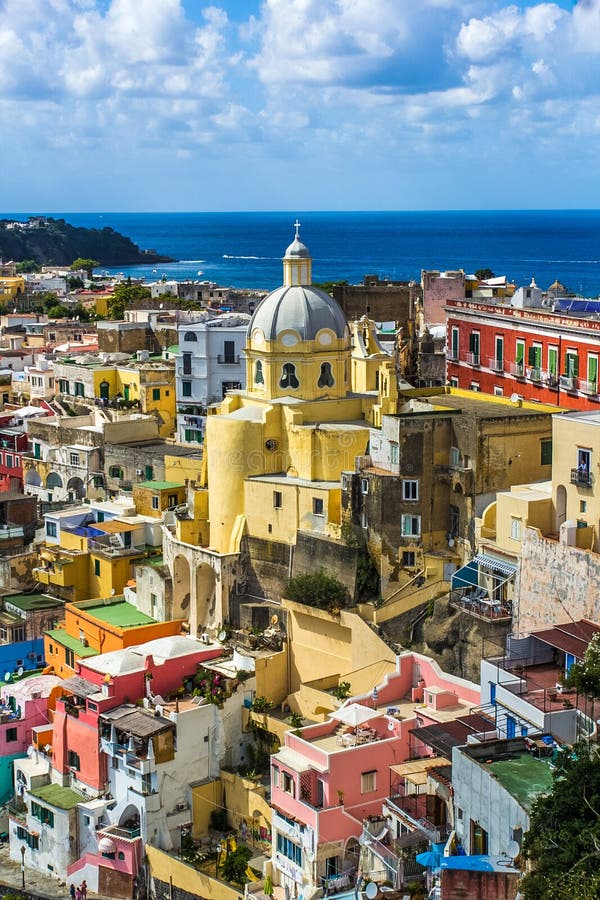 Italiaanse Overzeese Kust, Procida, Napels Stock Foto - Image of kerk ...