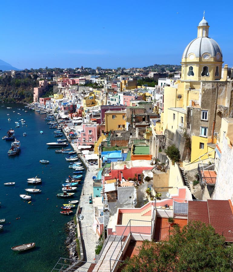 Litorale Di Mare Italiano, Procida, Napoli Fotografia Stock - Immagine ...