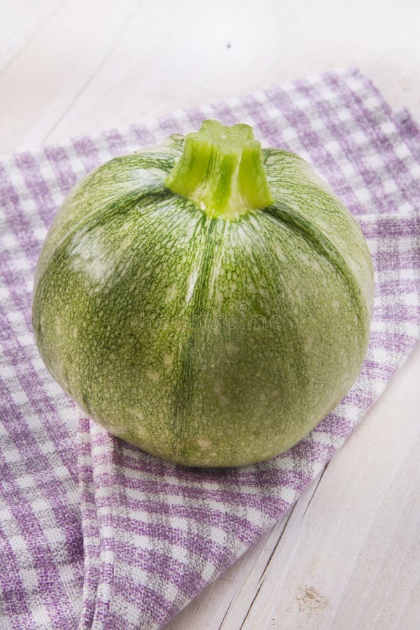Round zucchini stock photo. Image of meal, aromatic, alternative - 30267376