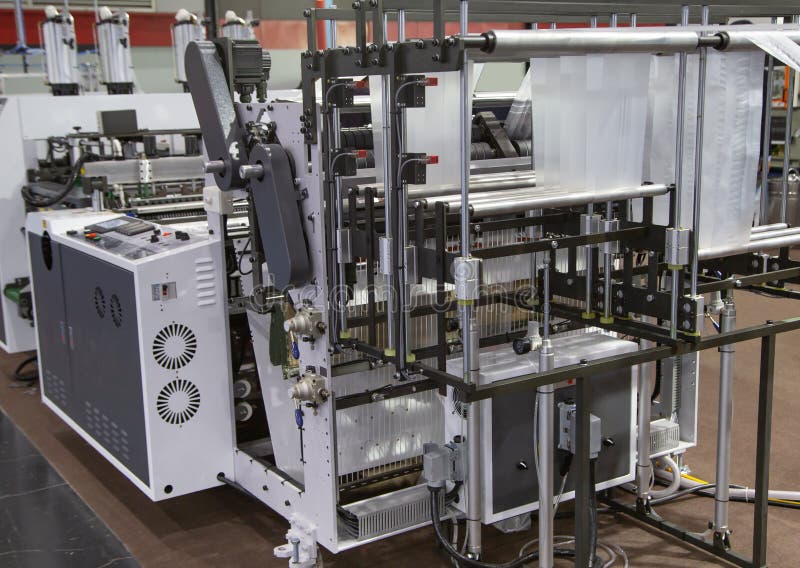 Productie Van Plastic Zak, Extruder Stock Foto - Image of rood, kleur ...