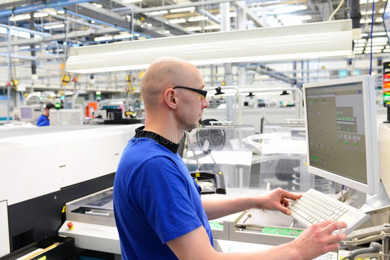 Production and Assembly of Microelectronics in a Hi-tech Factory - Man ...