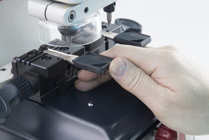 Production of Home Keys on a Specialized Vertical Key Machine Stock ...