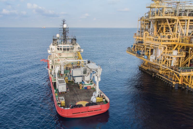 Production platform stock photo. Image of petroleum, harbor - 51318788