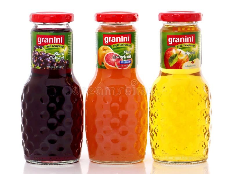 Productos De Granini, Botellas De Zumo De Fruta Foto editorial - Imagen ...