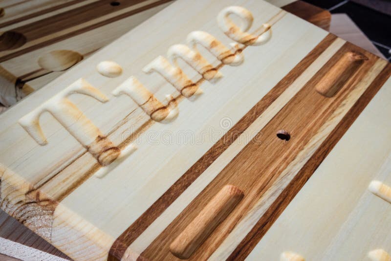 Productos de madera foto de archivo. Imagen de woodcarving - 121208844