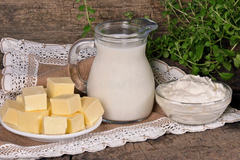 Produit laitier image stock. Image du santé, rural, assortiment - 41439217